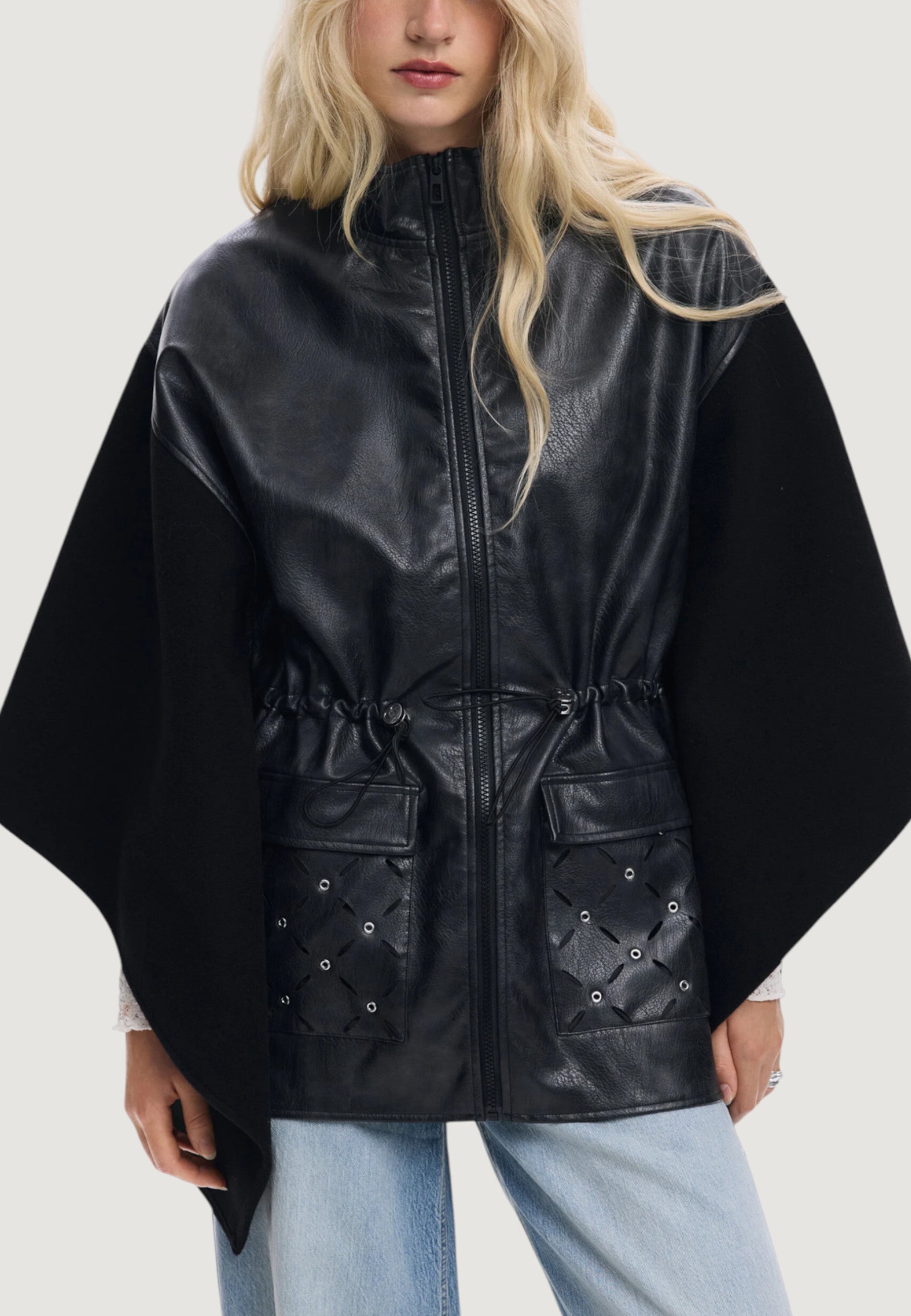 Mantella Desigual PONCHO_EYELETS ALDAMA Nero – Goccia.Shop